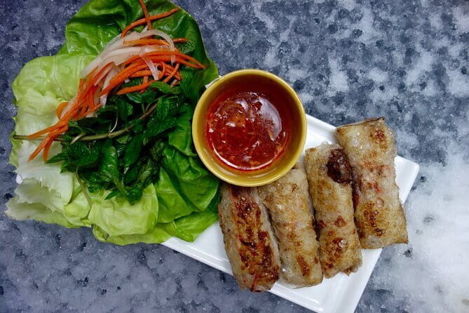 Vegetarian Cooking class and Basket Boat Riding - What Makes This Tour Special?