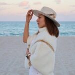 Vibrant Photoshoot with Miami Signature Backdrops - The Practicalities: Timing, Group Size, and Comfort