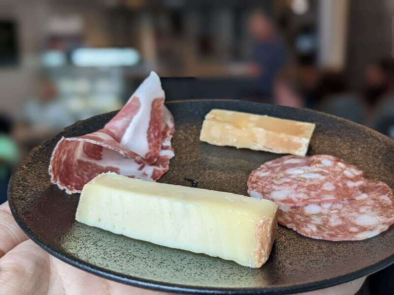 Victoria: Downtown Food and City Tour - Walking Through Victoria’s Iconic Landmarks