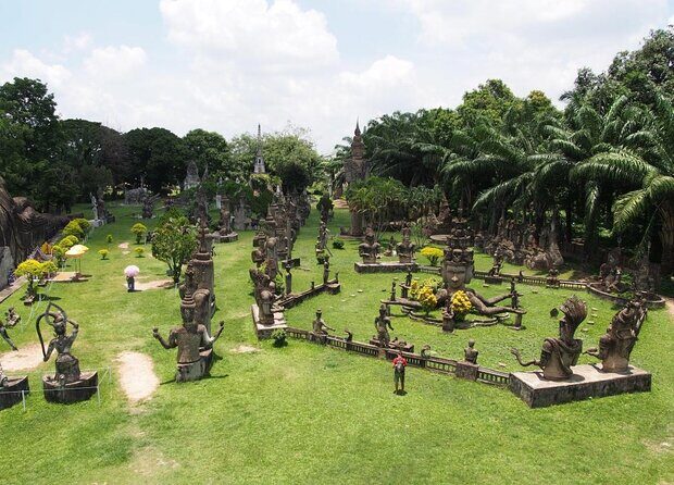 Vientiane City Day Tour and Buddha Park Visit with Lunch - The Heart of Laos: Pha That Luang