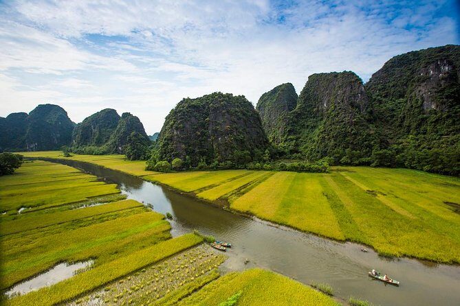 Vietnam Adventure 15 days 14 nights - Transportation & Group Size