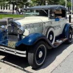 Vintage 1930 convertible ride in Old Montreal w/ old tunes-30min - Detailed Itinerary Breakdown