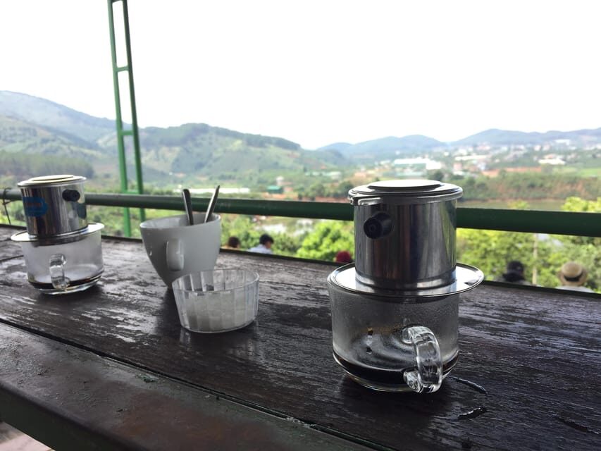 Visit 3 majestic waterfalls in Dalat - An In-Depth Look at the Waterfalls and Surroundings