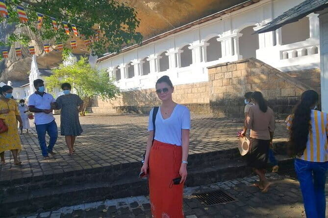 Visit Sri Lanka in 10 Nights 11 Days - Transportation, Group Size, and Value