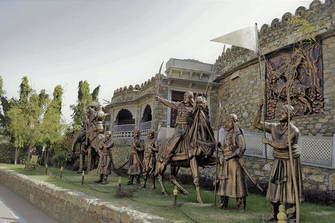 Visits to Nathdwara Shree Krishna,Eklingji Temple with Haldighati - The Itinerary in Detail