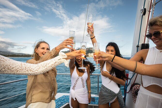 Waikiki Sunset Cruise With Live Music Entertainment from Oahu - FAQ