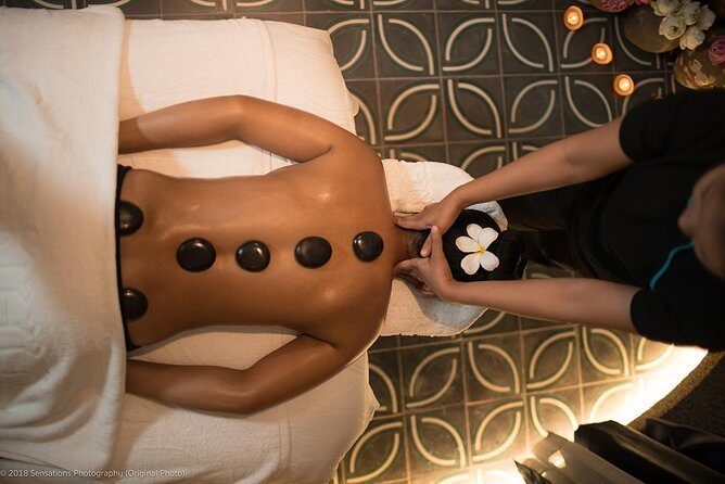 Warm Stone Massage - A Detailed Look at the Warm Stone Massage Experience