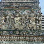 Wat Pho and Wat Arun Guided Walking Tour (2 Hours) - Cross the River to Wat Arun: The Iconic Spire