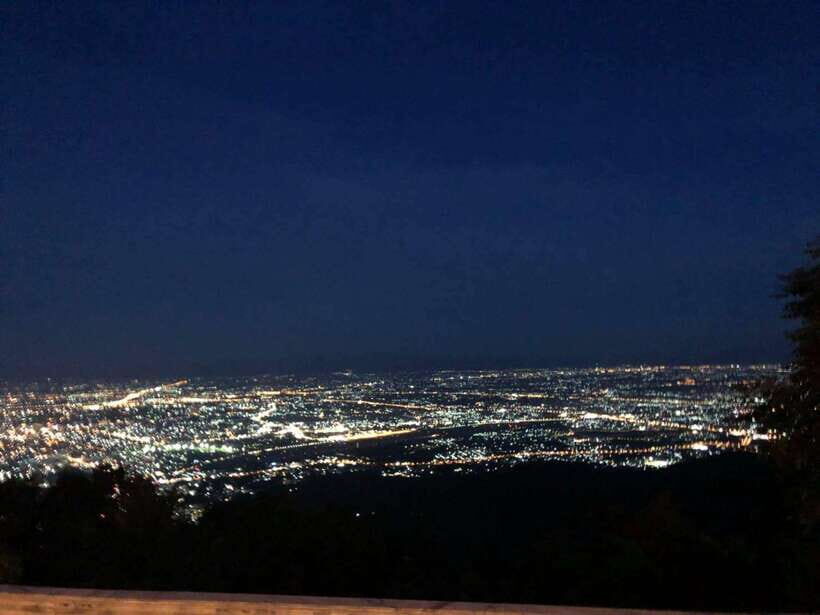 Wat Phra That Doi Suthep & Wat Pha lat Evening Tour & Guide - Why This Tour Offers Real Value