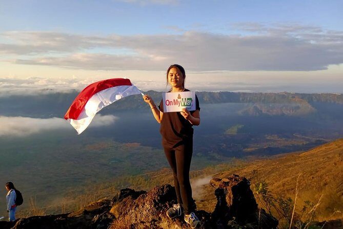 Watch the sunrise from the top of Mount Batur volcano - Reaching the Summit: Witnessing the Sunrise