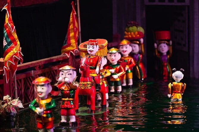 Water Puppet Show At Golden Dragon Theatre - Who Is This Tour Best For?