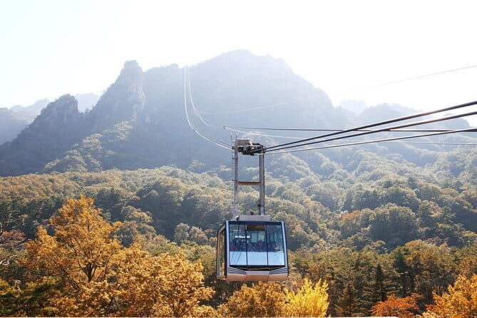 WEEKEND ONLY Autumn Mt. Seorak Round trip - The Value of This Tour