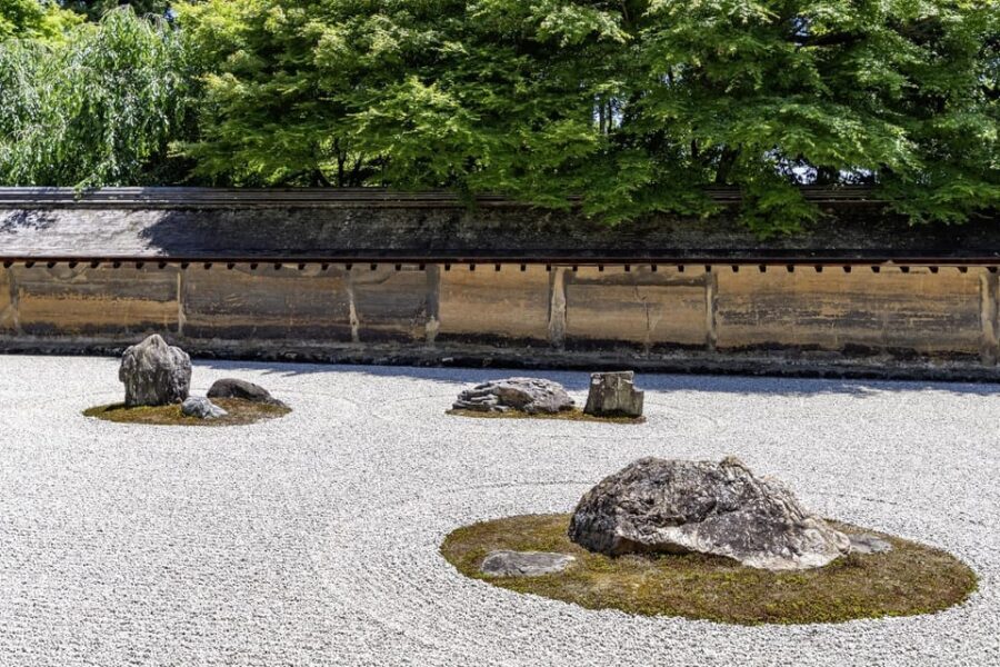 Western Kyoto Walking Tour with Local Guide - What to Expect on the Tour