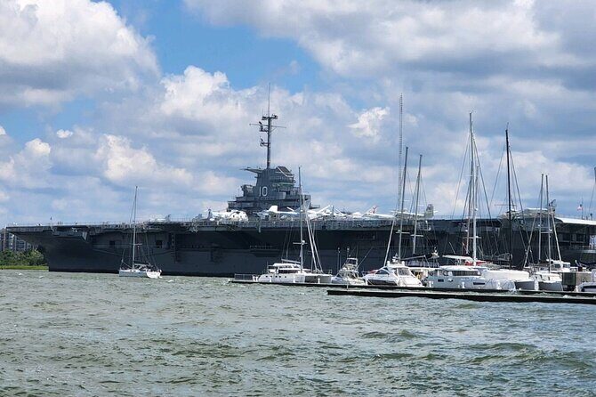 White point Battery and River Run through Charleston Harbor Boat - Authentic Charleston Sights from the Water