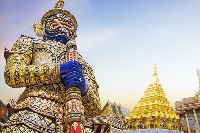 Wonderful Bangkok Tour : GrandPalace WatTrimit WatPho WatBencha - Exploring the Itinerary in Detail