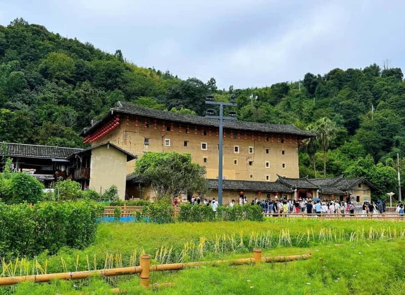 Xiamen: Yunshuiyao Ancient Town and Tulou Day Trip - Exploring Yunshuiyao Ancient Town