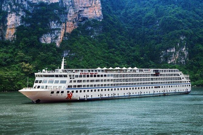 Yangtze River Cruise from Chongqing to Yichang Downstream in 4 Days 3 Nights - The Experience and Who Will Love It