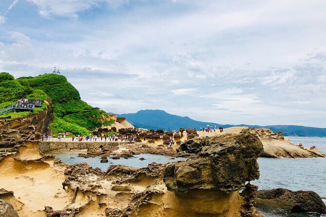 Yehliu & Jiufen & Shifen Day Tour (Departure from Ximending) - An In-Depth Look at the Itinerary