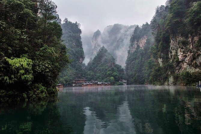Zhangjiajie Grand Canyon with Glass Bridge and Baofeng Lake Private Day Tour - Exploring the Zhangjiajie Grand Canyon