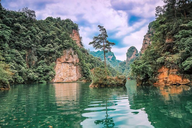 Zhangjiajie Private Day Trip to Grand Canyon Glass Bridge & Baofeng Lake - Practical Details and Considerations