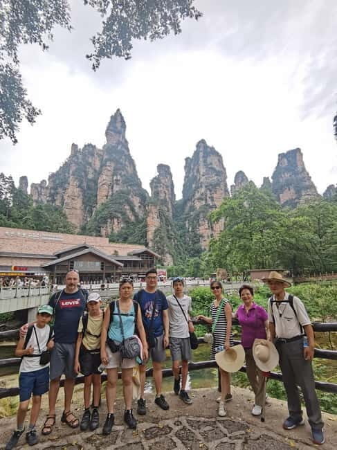 Zhangjiajie: Quartz Sand Painting Experience & Art Gallery - Who Will Get the Most Out of This Tour?