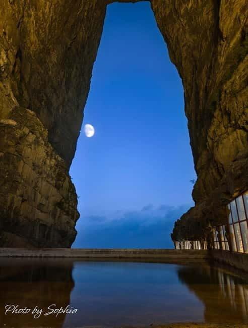 Zhangjiajie: Tianmen Mountain Night Tour with Light Show - Who Is This Tour Best For?