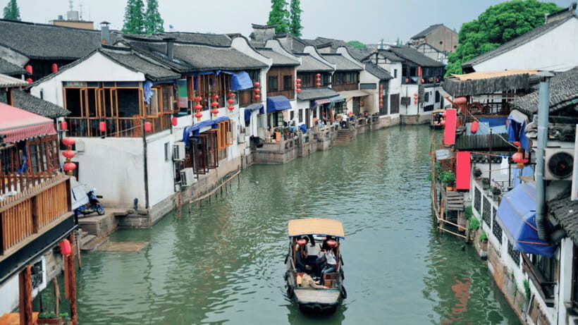 Zhujiajiao & Shanghai:Private Day Tour Water Town to Skyline - A Deep Dive into the Day’s Highlights