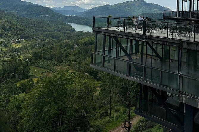 8 Days and 7 Nights Sri Lanka Tour - Botanical Gardens and Tea Country: Nuwara Eliya