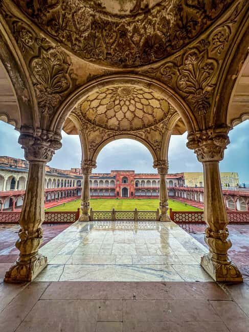 Agra Fort: Guided UNESCO Heritage Walking Tour - The Sum Up