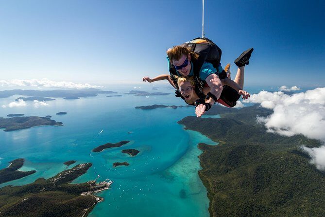 Airlie Beach Tandem Skydive Over the Whitsunday Islands - Key Points