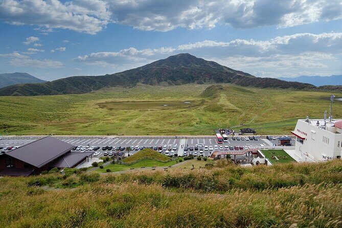 Aso Kusasenrigahama and Kurokawa Onsen Full Day Tour from Fukuoka - Who Will Appreciate This Tour?
