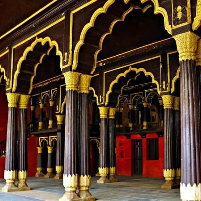 Bangalore: Flower Market, Pete, Palace, & Fort Walking Tour - What Makes It Worth the Price?