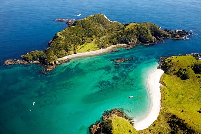 Bay of Islands and Hole in the Rock Scenic Helicopter Tour - Practical Details and Tips