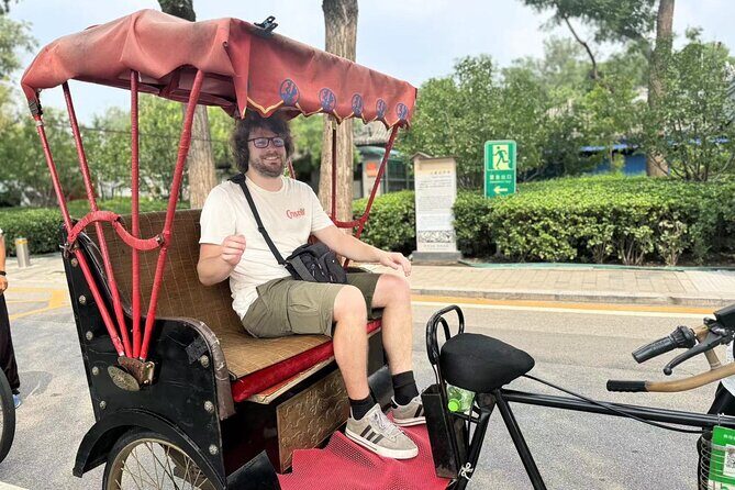 Beijing Half Day: Old Hutong Rickshaw Tour with Peking Duck Lunch - Authentic Experiences and Hidden Details