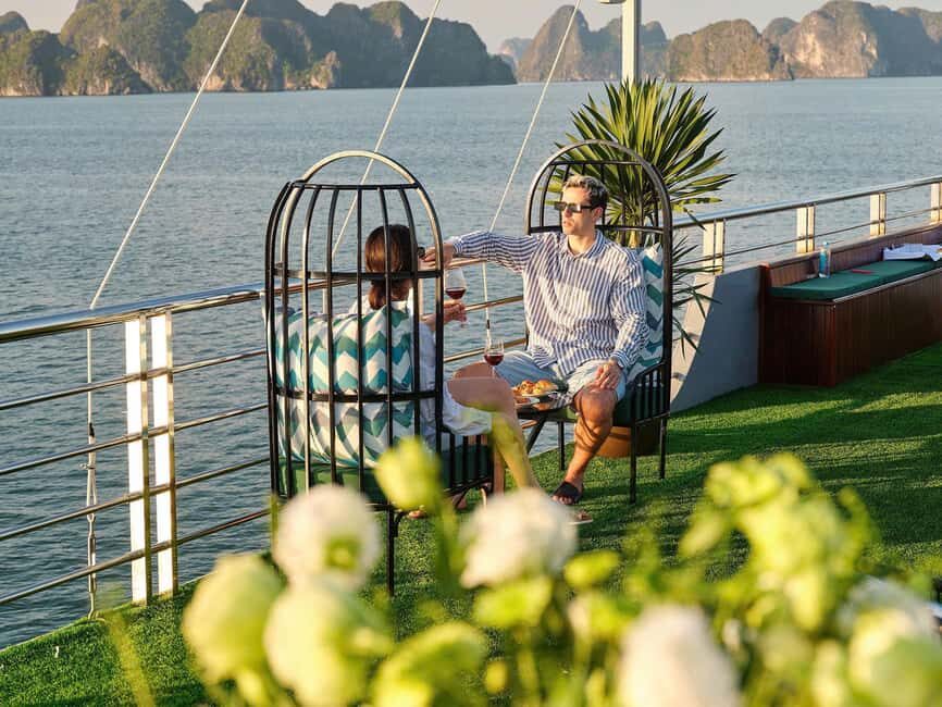 Best Seller 5-Star Halong Bay Cruise Jacuzzi & Buffet Lunch - What to Expect During the Day