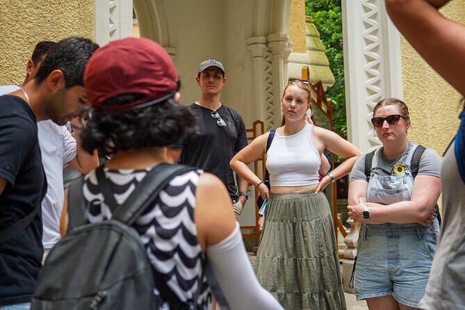 Between Capitalism & Communism: Hong Kong History Tip Based Tour - What Makes This Tour Stand Out