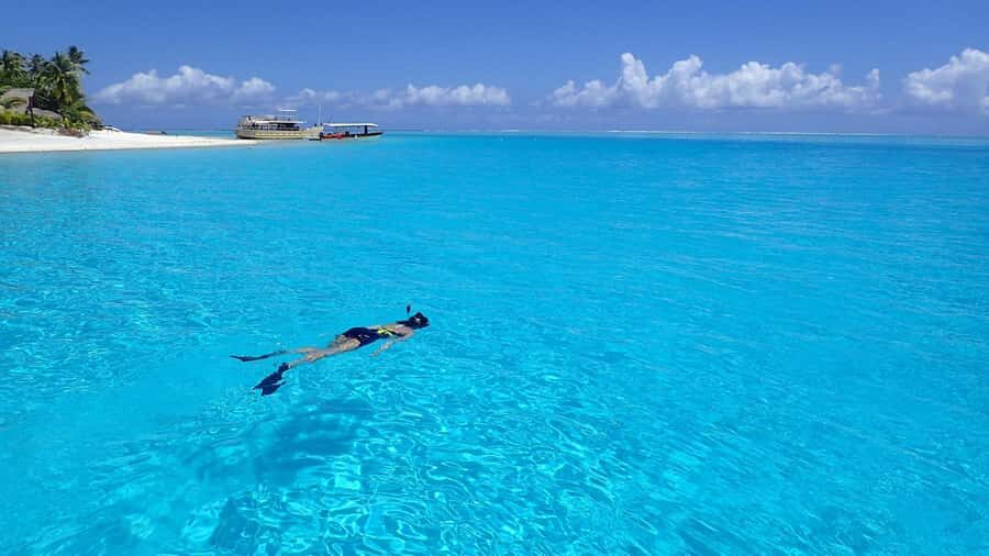 Bora Bora: Small Group Snorkeling Boat Tour with Pickup - Why This Tour Is Worth Considering