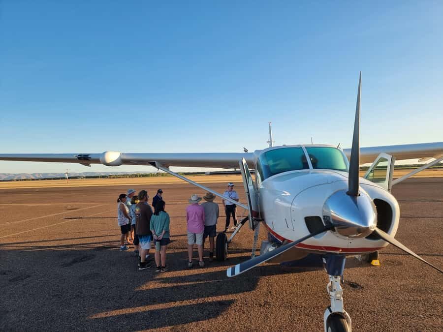 Broome: Fly to Bungles: Best Day Trek with Aboriginal guides - Authenticity and Education