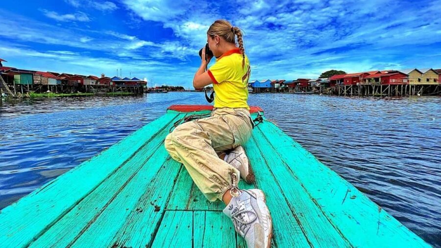 Countryside & Floating Village Tour by vintage jeep - Visiting Kampong Khleang: The Floating Village