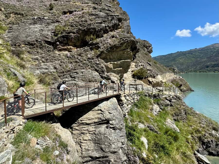 Cromwell: Lake Dunstan Boat & eBike Tour with Winery Lunch - Practical Details and Considerations