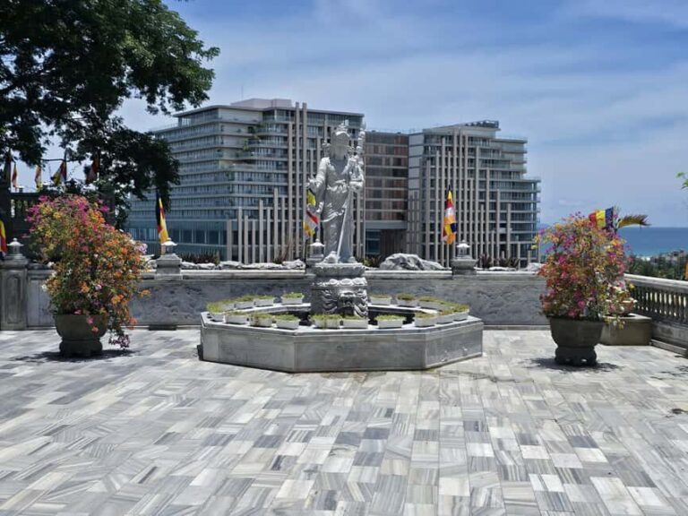 Da Nang: Marble Mountain & Hoi An Ancient Town Half-Day Tour