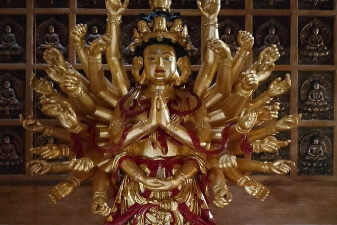 Da Nang Street Foods & Tradictional Rice Wine Filtery by Tasting - The Food & Drink Experience