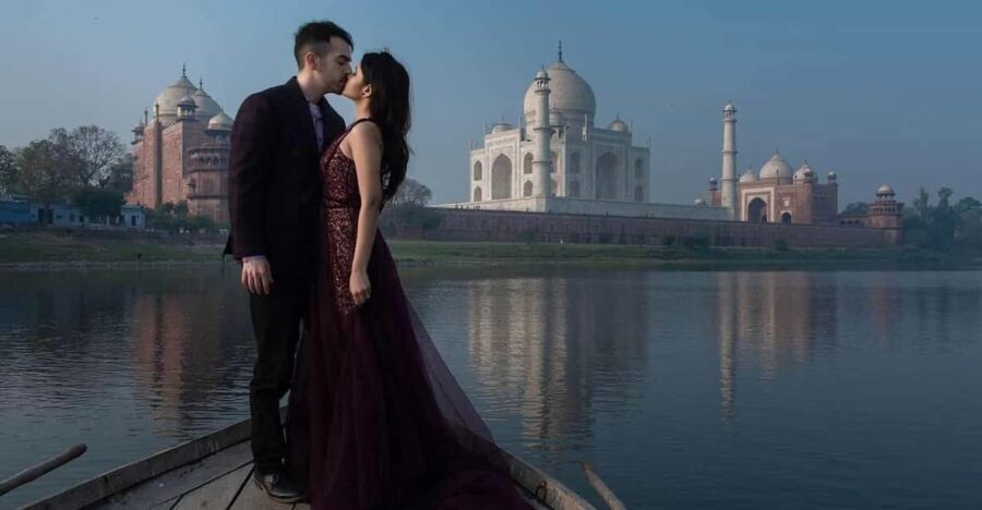 Delhi: Photography Taj Mahal Tour with Boat Ride & Transfers - Seamless Entry and Guided Tours of Taj Mahal and Agra Fort