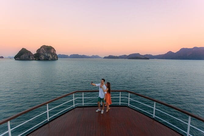Emeraude Cruise 2 days 1 night Ha Long Bay Tour - Day Two: Culture, Nature, and Scenic Cruising