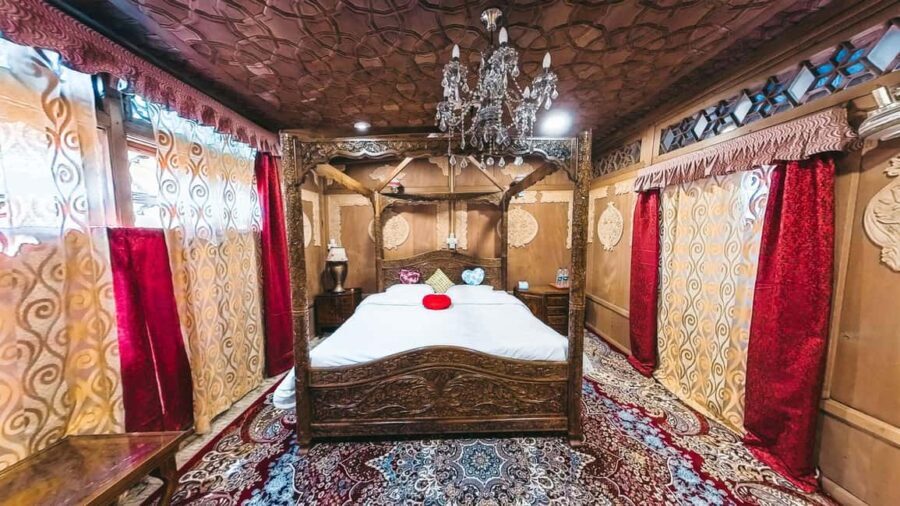 Essence of Kashmir 5 days 4 Night Accommodation With Tours - The Experience in Detail