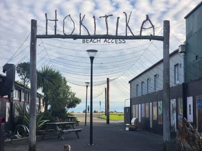 Franz Josef to Greymouth via Hokitika small group tour 1 way - A Practical and Visual Journey Through the West Coast