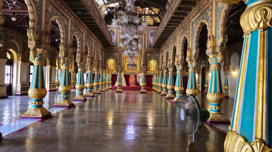 From Bangalore: Mysore Full-Day Tour With Guide and Lunch - Visiting the Iconic Mysore Palace