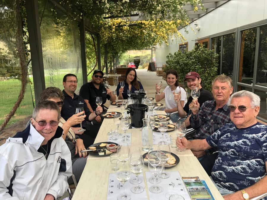 From Canberra: Winery, Distillery, & Tasting Tour with Lunch - Exploring the Tour Itinerary and Highlights
