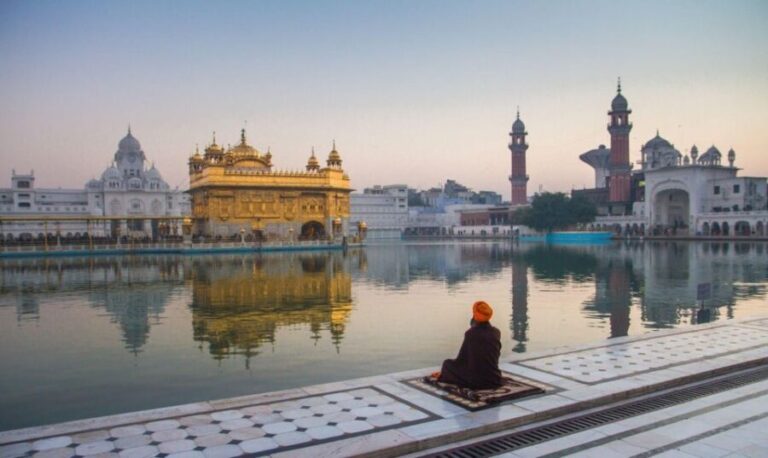 From Delhi: 2 Day Amritsar Golden Temple & Wagah Border Tour - Who is This Tour Best For?