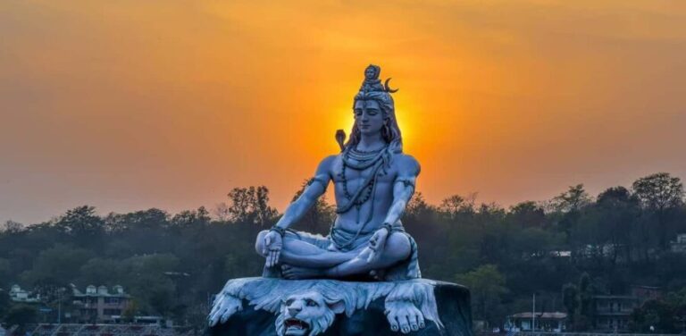 From Delhi: 4-Day Rishikesh and Haridwar Tour with Hotel - Transportation and Group Size